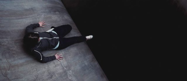 Curve (2016) – short horror film | emmakwall (explains it all)